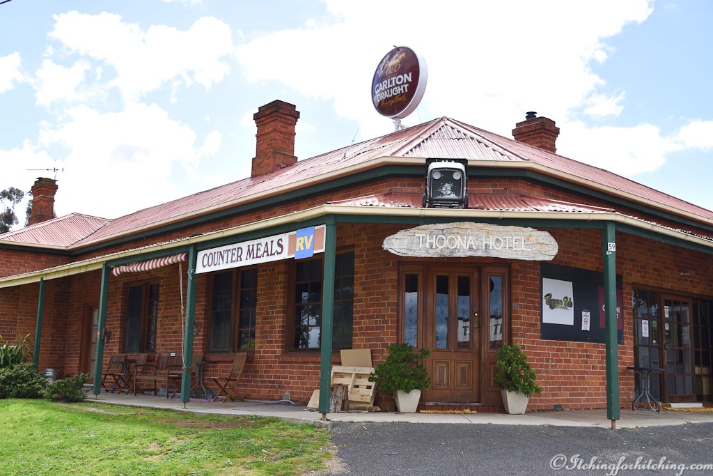 Thoona Pub – itchingforhitching